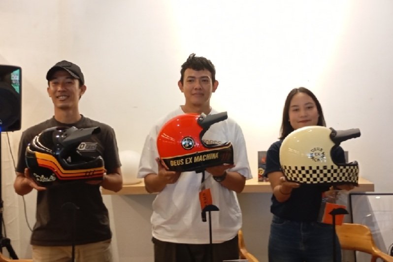 Deus Nut-Shells Helmet- jurnalbikers.com