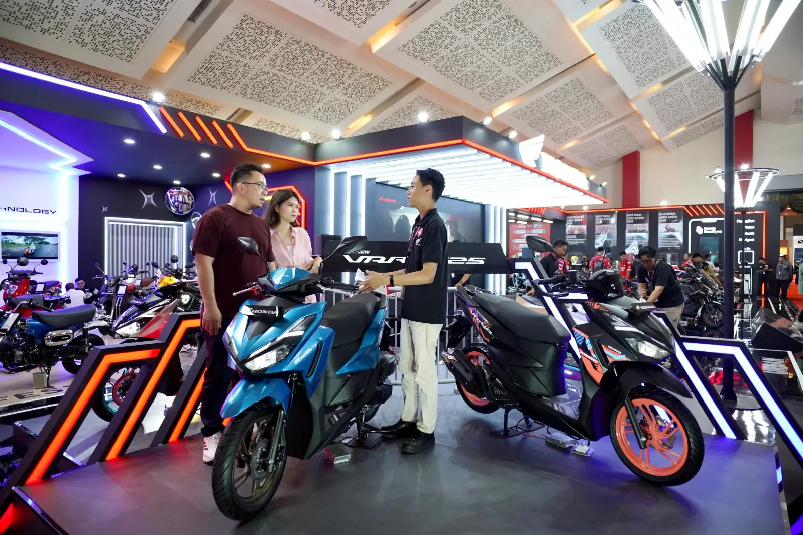 Astra Honda Motor IIMS 2026 - jurnalbikers.com